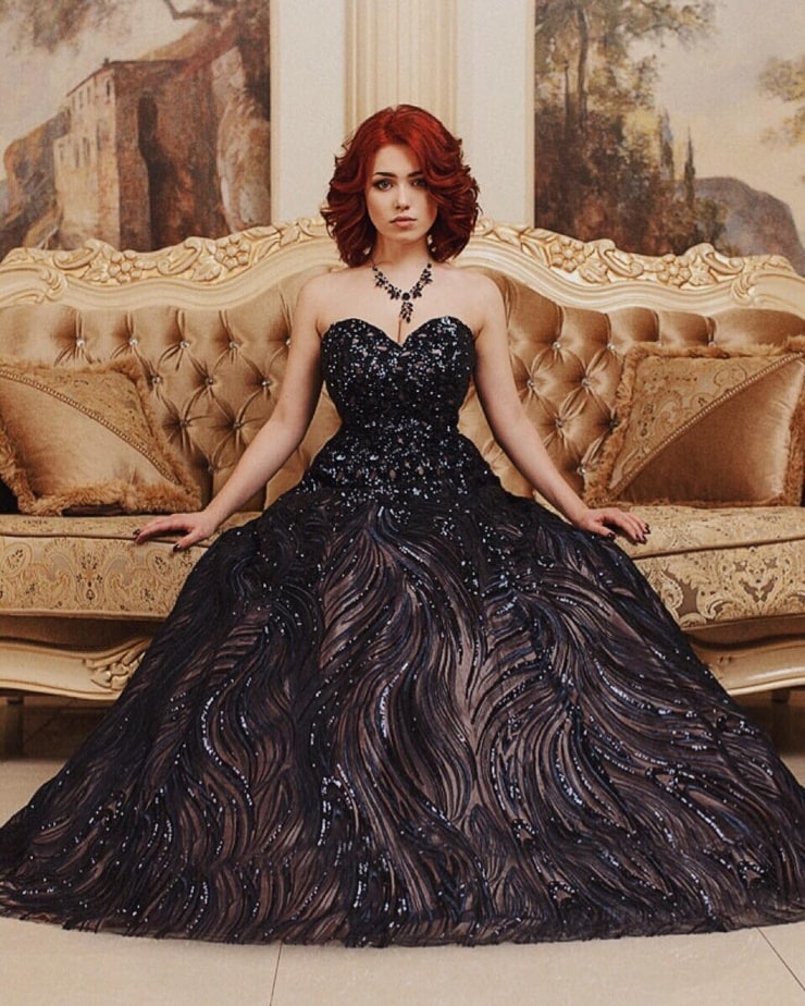 Elizabeth Renard image