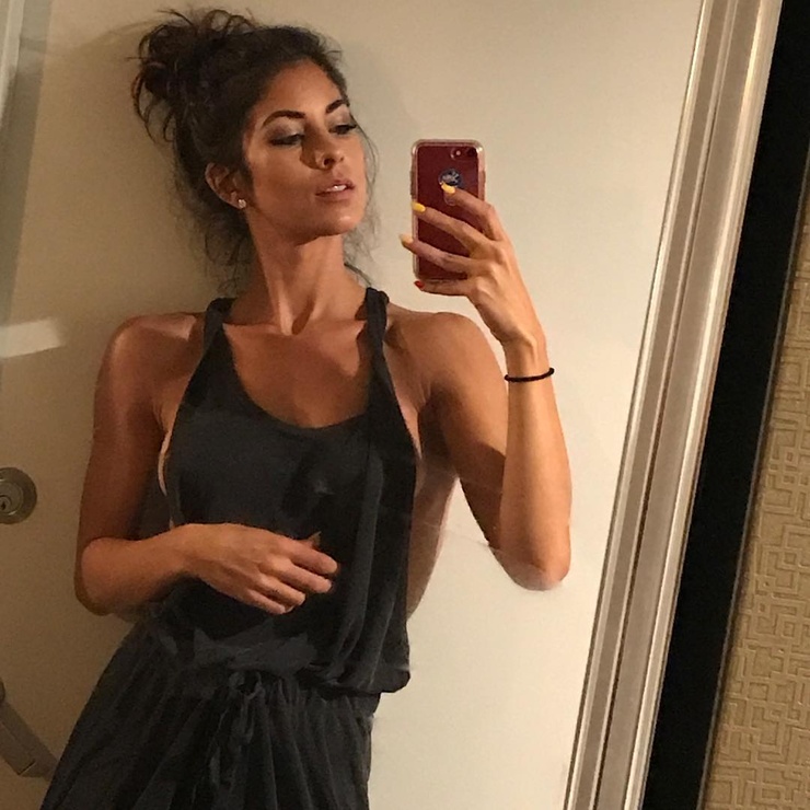 Picture of Ali Lee