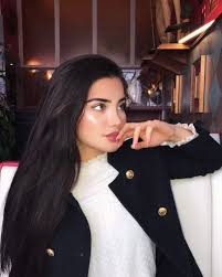 Negin Ghalavand picture