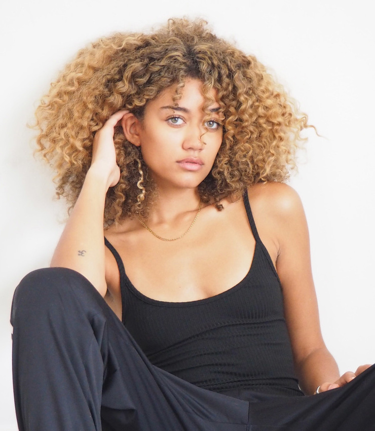 Picture of Savannah Blake