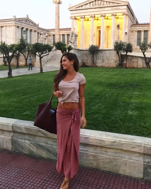 Picture of Avril Mathie