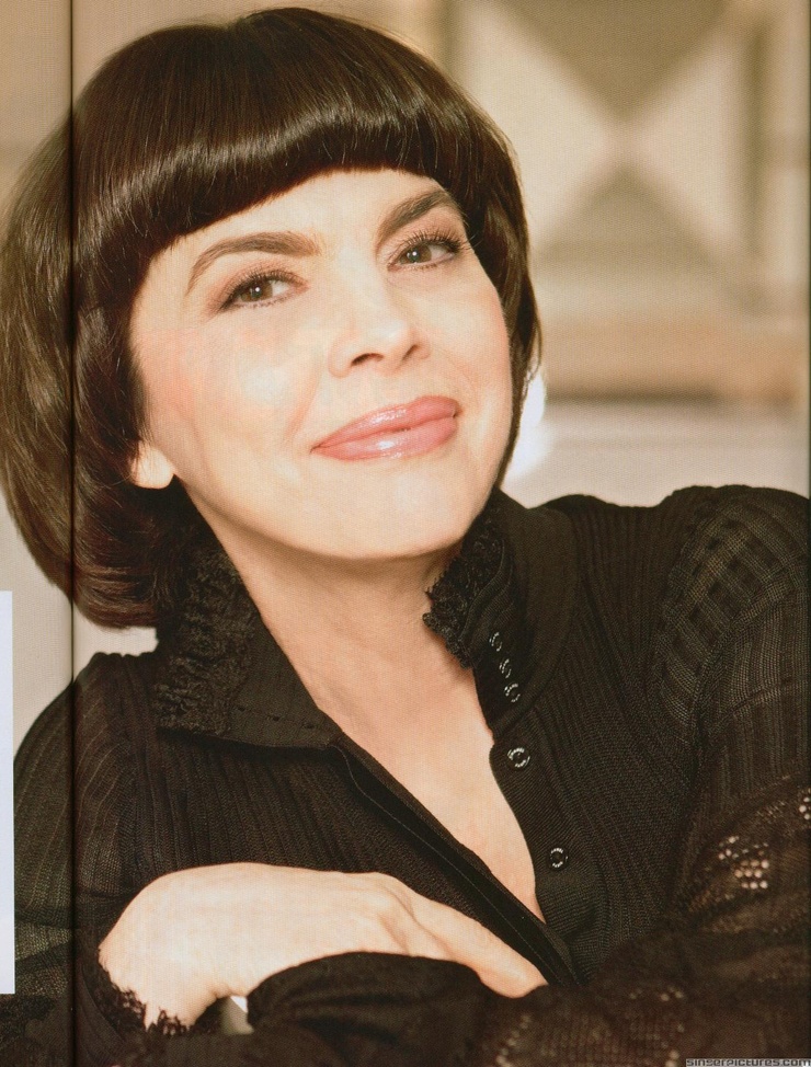 Mireille Mathieu picture