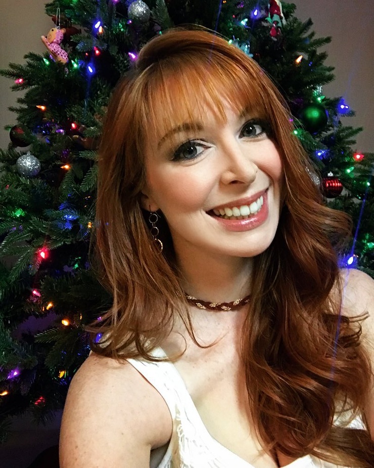 Lisa Foiles picture