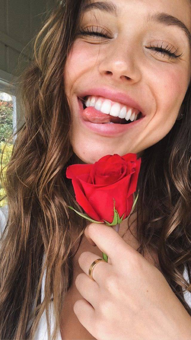 Picture of Alexis Ren