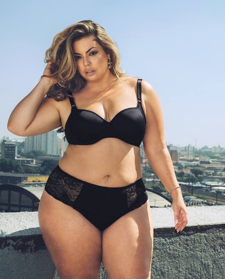 Fluvia Lacerda image