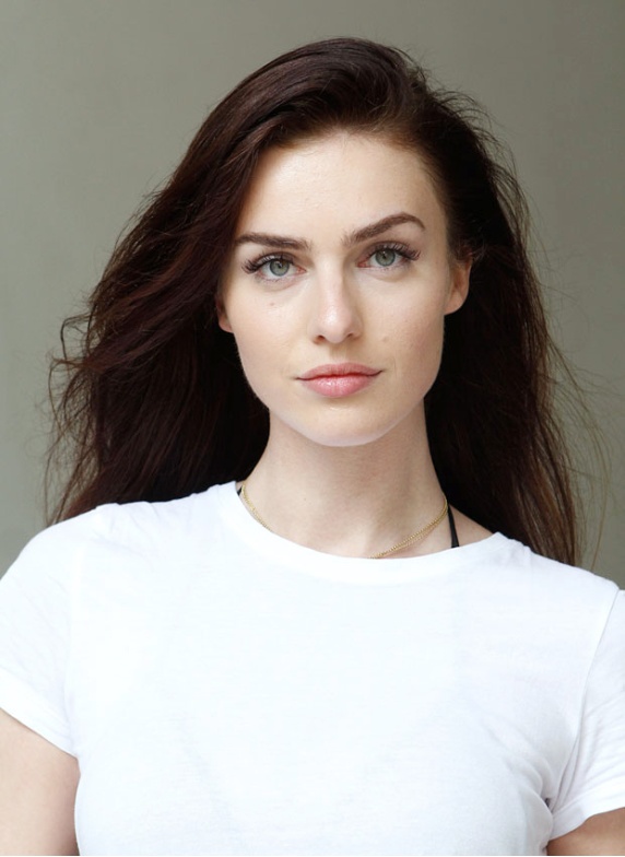 Melanie Paul (i) picture