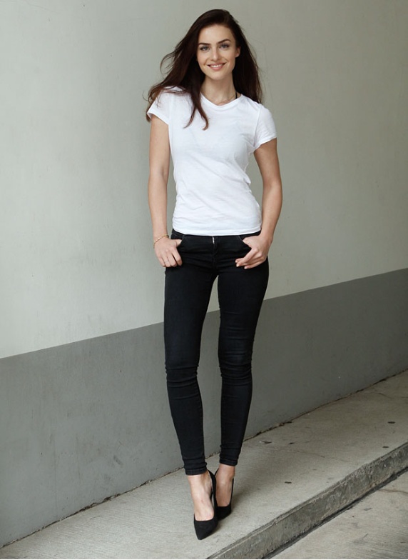 Picture of Melanie Paul (i)