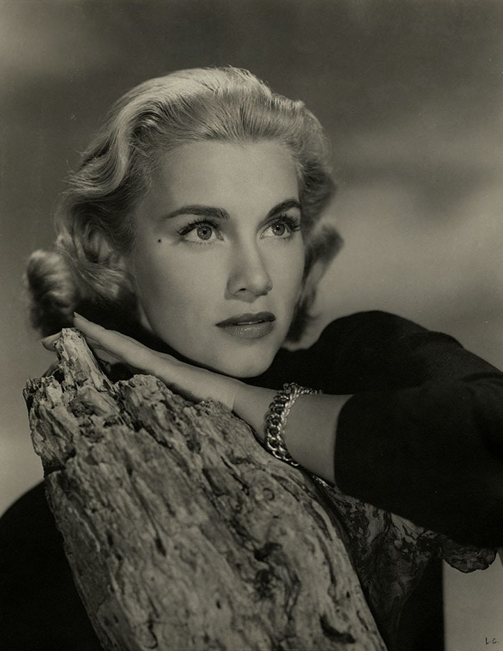 Picture of Linda Christian