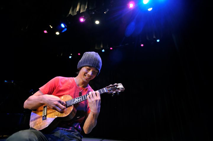 Picture of Jake Shimabukuro