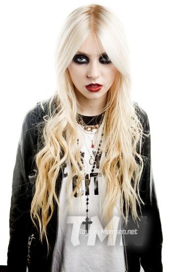 Picture of Taylor Momsen