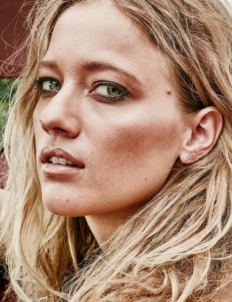 Picture of Zippora Seven