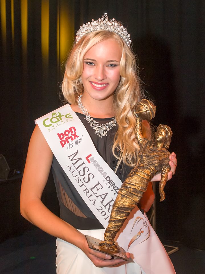 Image of Valerie Huber