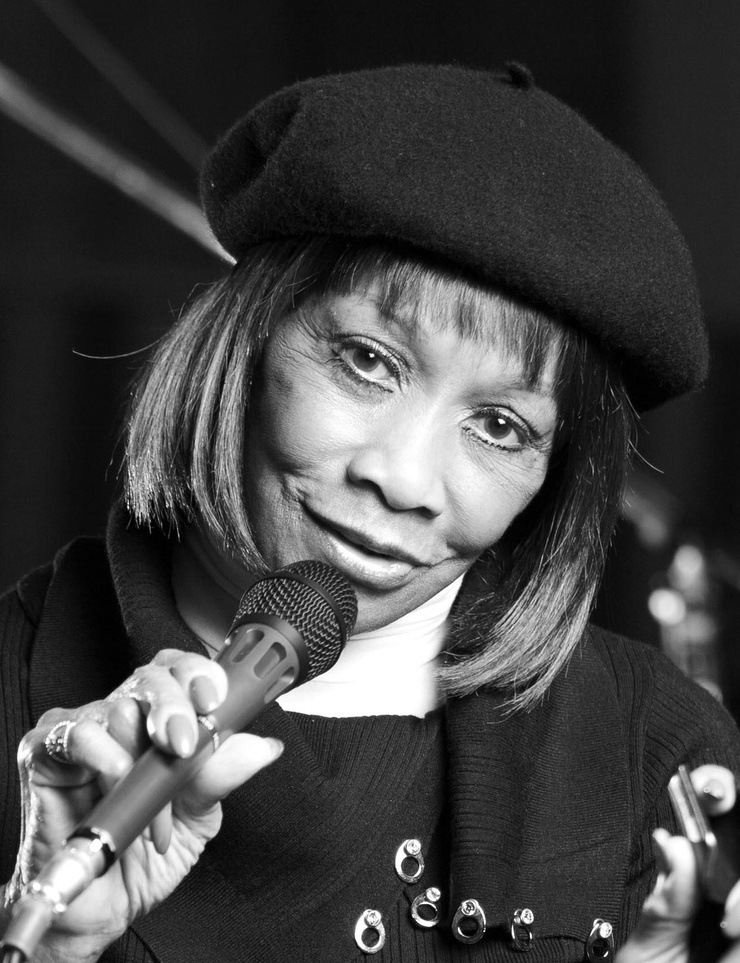 Picture of Salena Jones