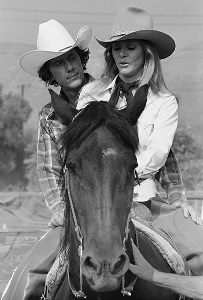 Lindsay Wagner, Andrew Prine