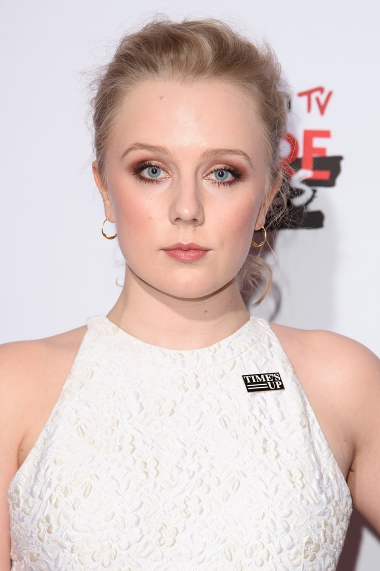 Image of Alexa Davies