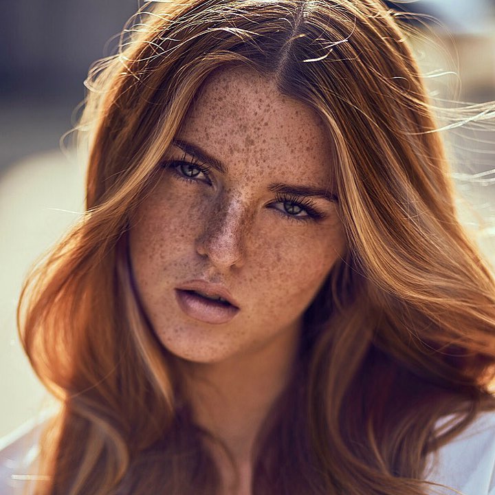 Picture of Lara Vogel