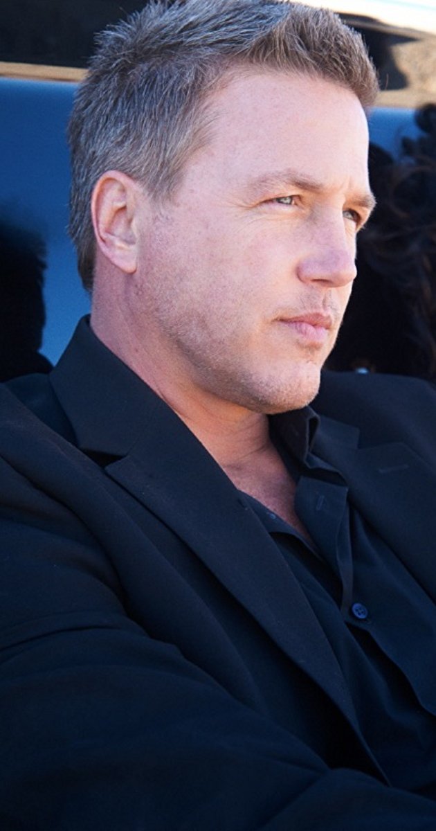 Picture of Lochlyn Munro