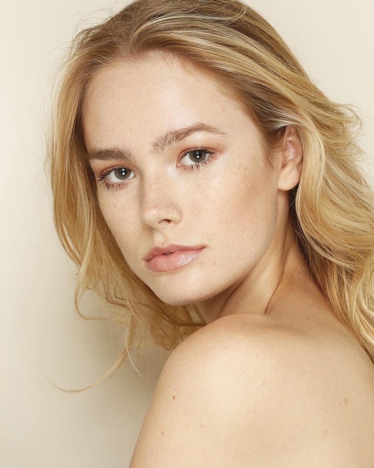 Picture of Alice Topps