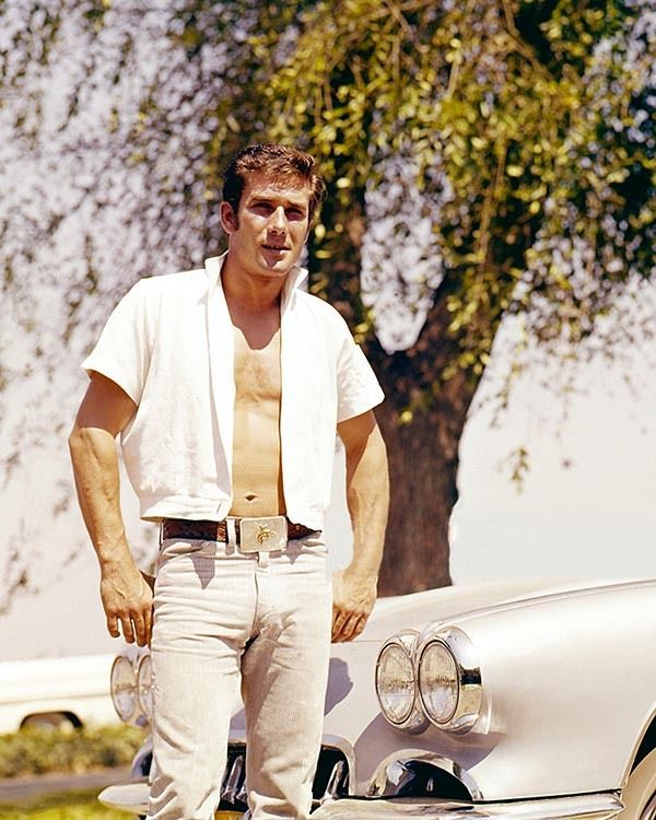 Robert Fuller