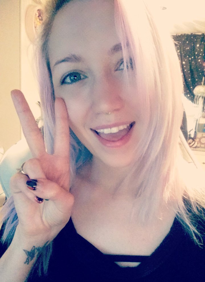 Danielle Mackey picture