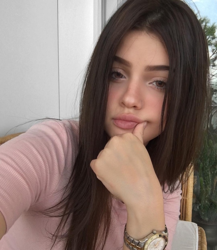 Picture of Isa Longwell