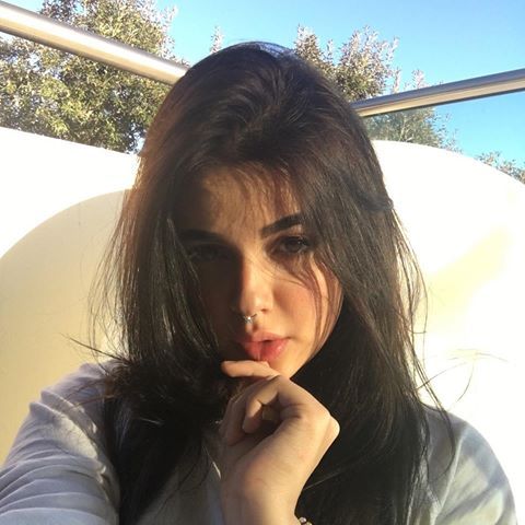 Image of Isa Longwell