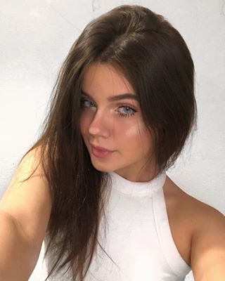 Picture of Isa Longwell