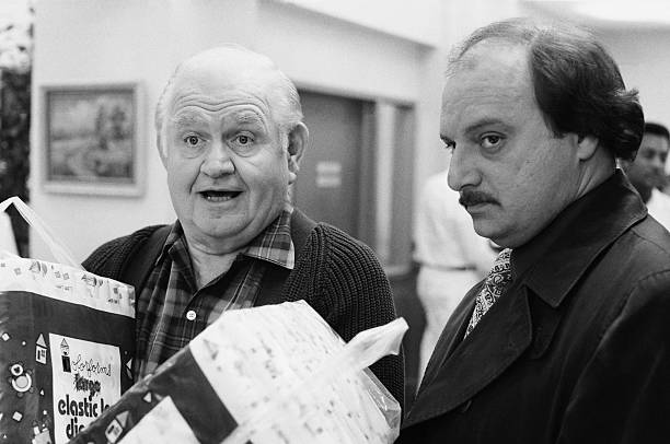 Robert Prosky, Dennis Franz