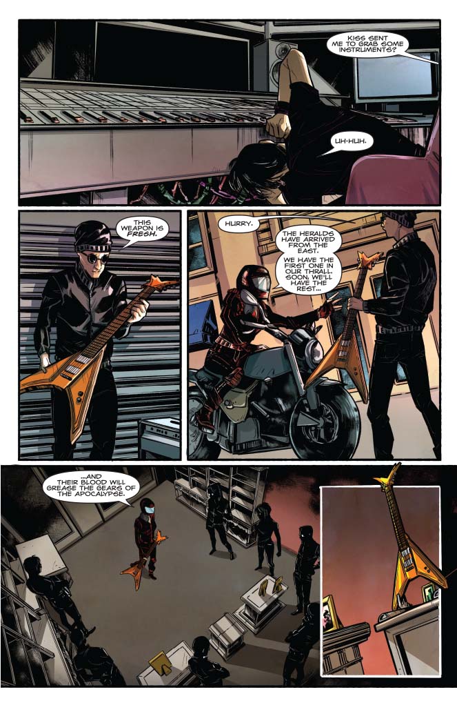 Picture of KISS / Vampirella TPB