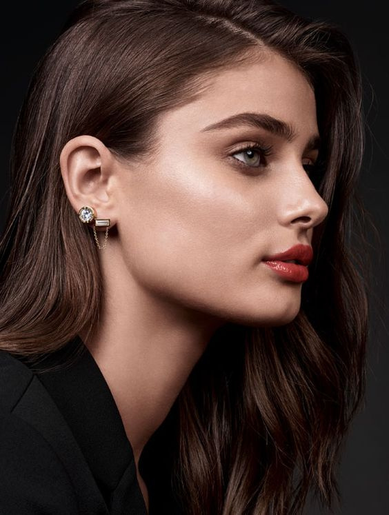 Taylor Marie Hill picture