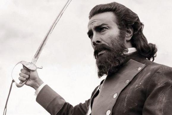 Picture of Alfredo Alcón