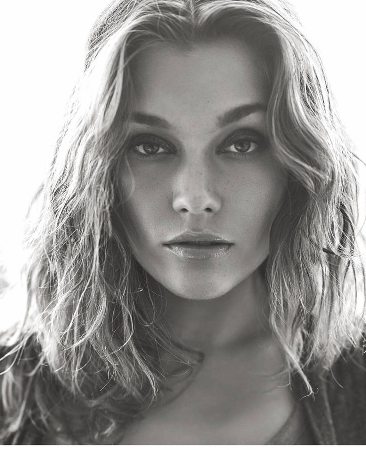 Image of Nicole Volfova