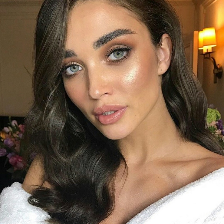 Picture of Amy Jackson