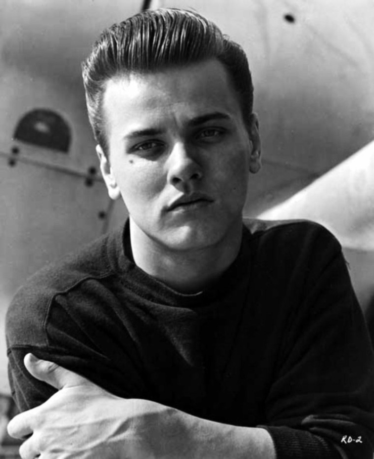 Picture of Richard Davalos