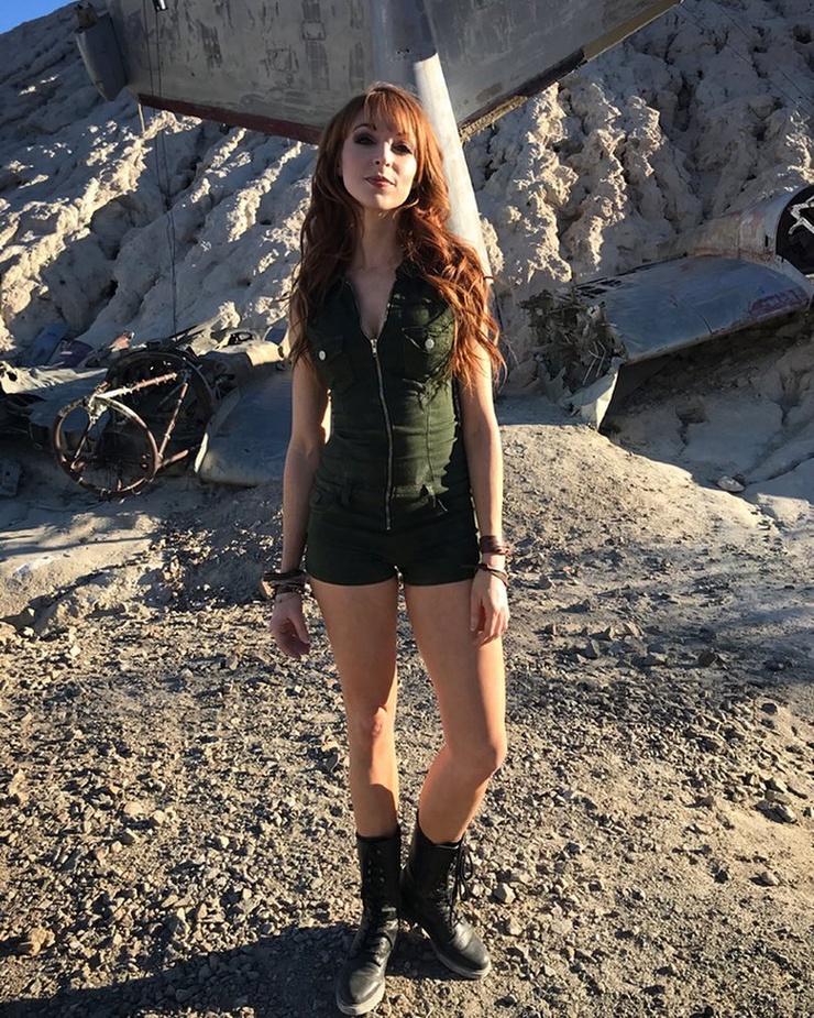 Picture of Lisa Foiles