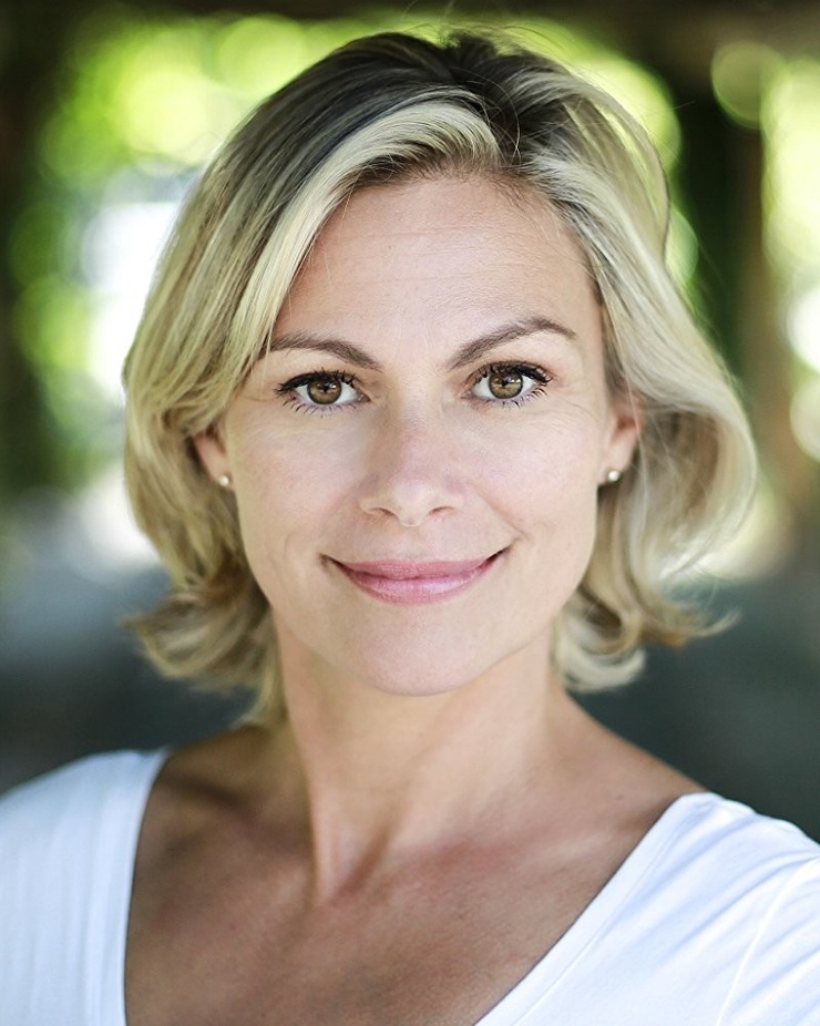 Image of Rachel Fielding