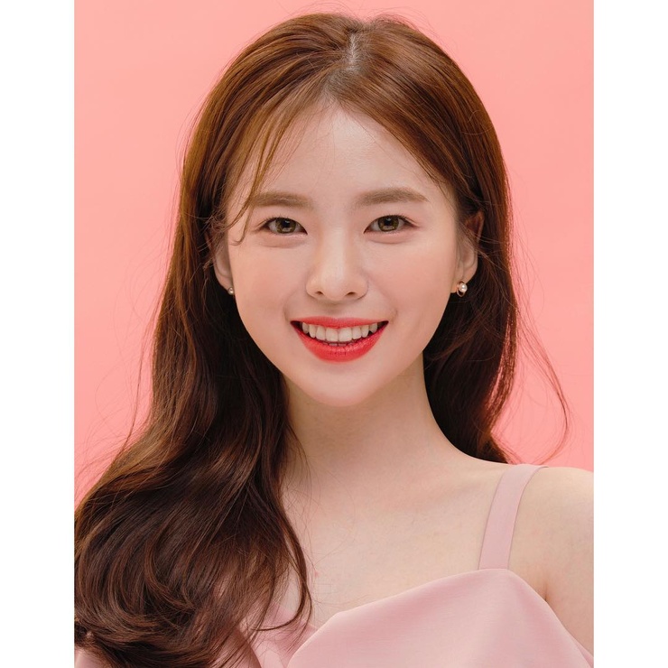 Picture of Ha Neul (하늘)