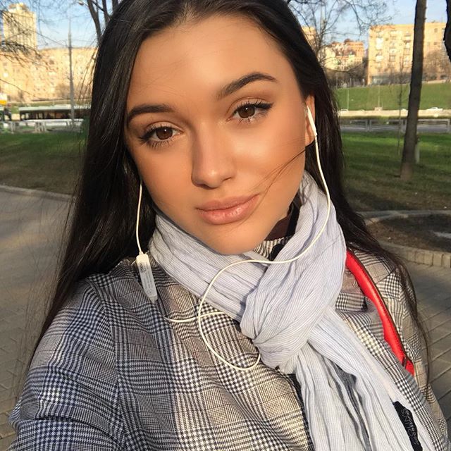 Picture of Elleonora Ladychenko