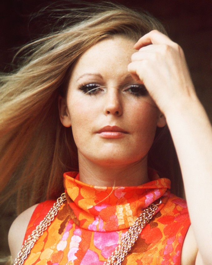 Veronica Carlson
