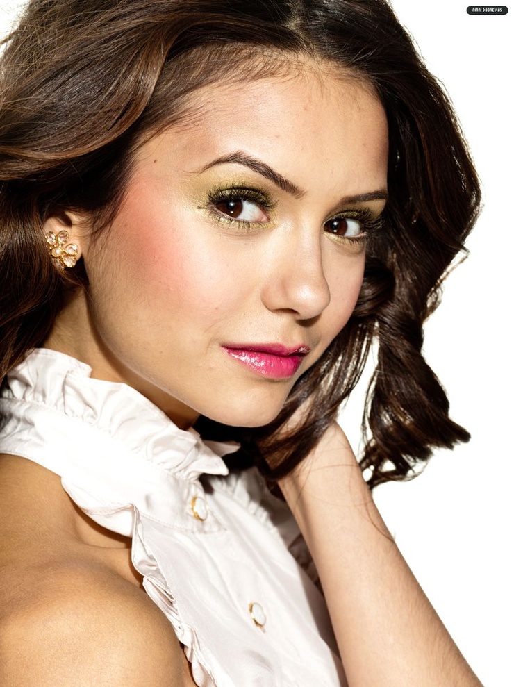 Picture of Nina Dobrev