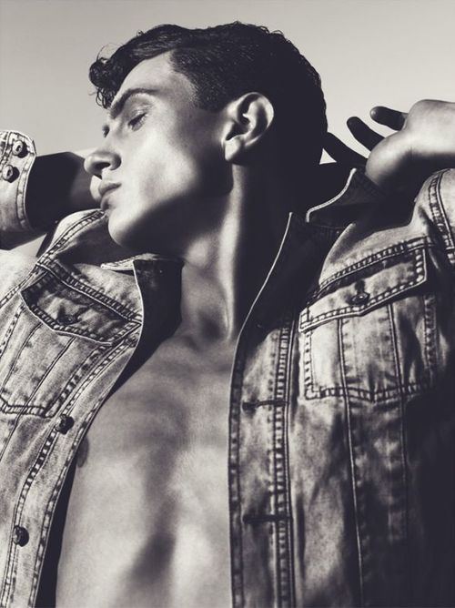 Image of Gavin Jones