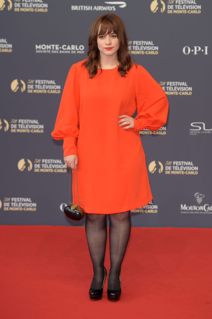 Picture Of Renée Felice Smith