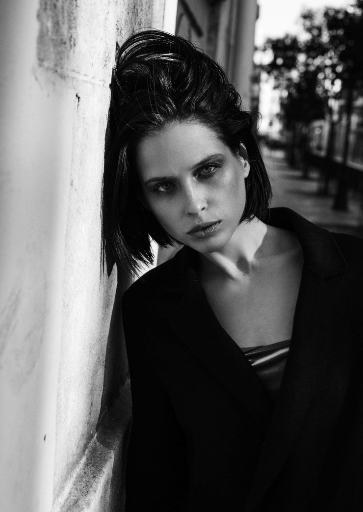 Chloé François black And White