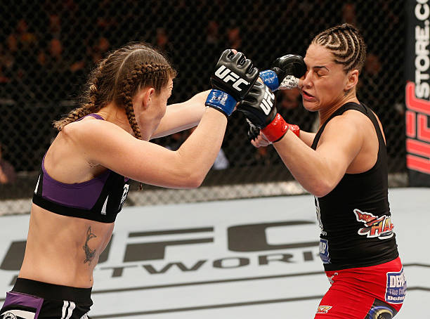 Leslie Smith, Jessica Eye