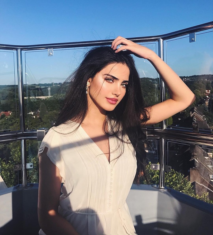 Picture of Negin Ghalavand