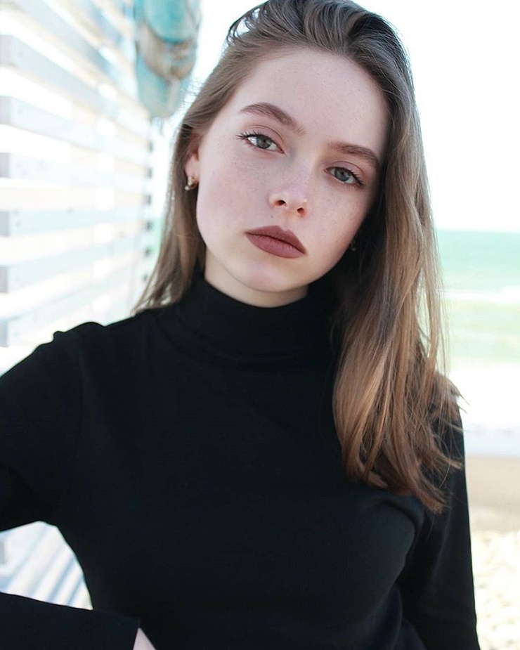 Elizabeth Stuart image