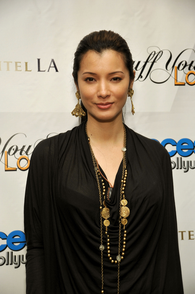 Kelly Hu image