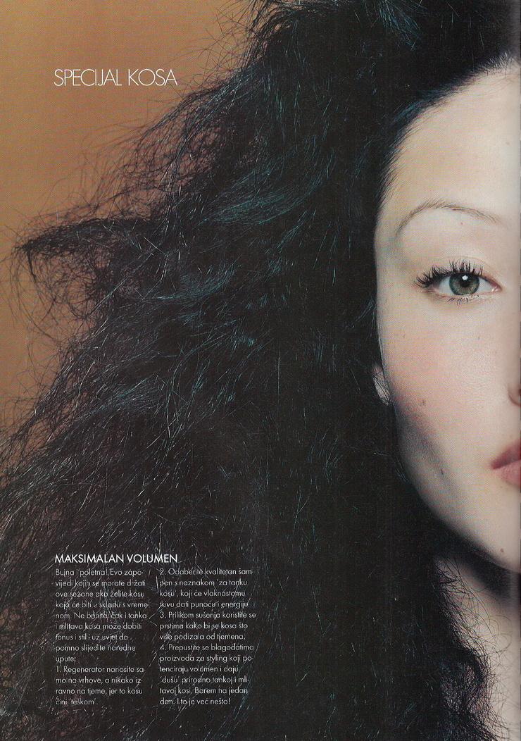 Elle Croatia December 2002