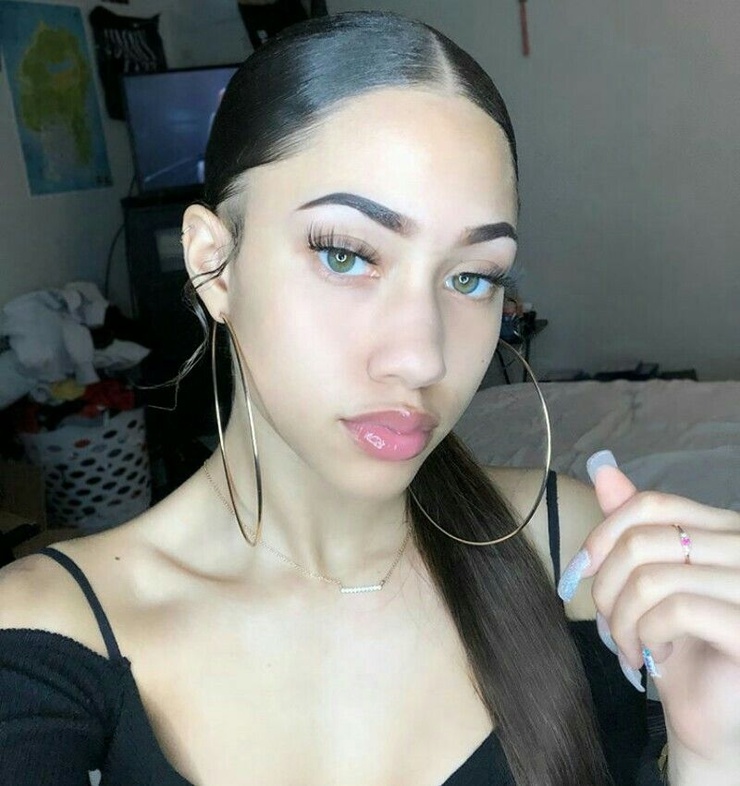 Picture of Kayla Bylon