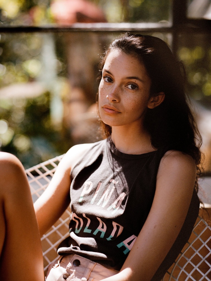 Picture of Zoe Barnard